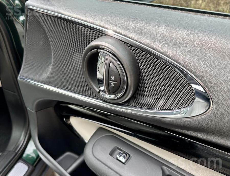 Zaļš MINI Clubman 2017 Rīga, ar dzinēja tilpumu 2.00 L un nobraukumu 106 tūkst. km par 14300 €, foto 19 vietnē AUTOMOTO.COM.LV
