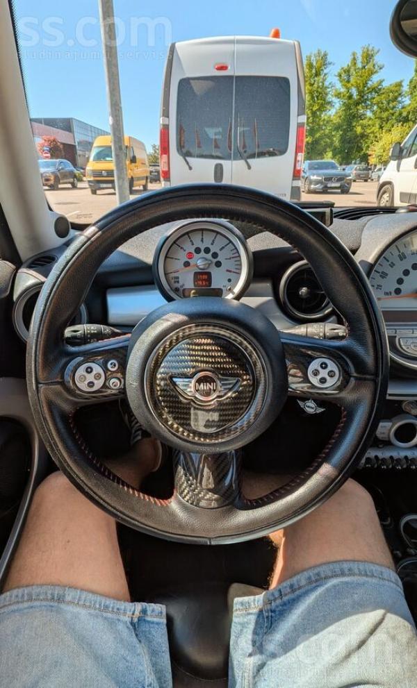 Zaļš MINI Clubman 2008 Rīga, ar dzinēja tilpumu 1.60 L un nobraukumu 256 tūkst. km par 5700 €, foto 7 vietnē AUTOMOTO.COM.LV