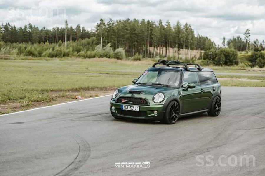 Zaļš MINI Clubman 2008 Rīga, ar dzinēja tilpumu 1.60 L un nobraukumu 256 tūkst. km par 5700 €, foto 1 vietnē AUTOMOTO.COM.LV
