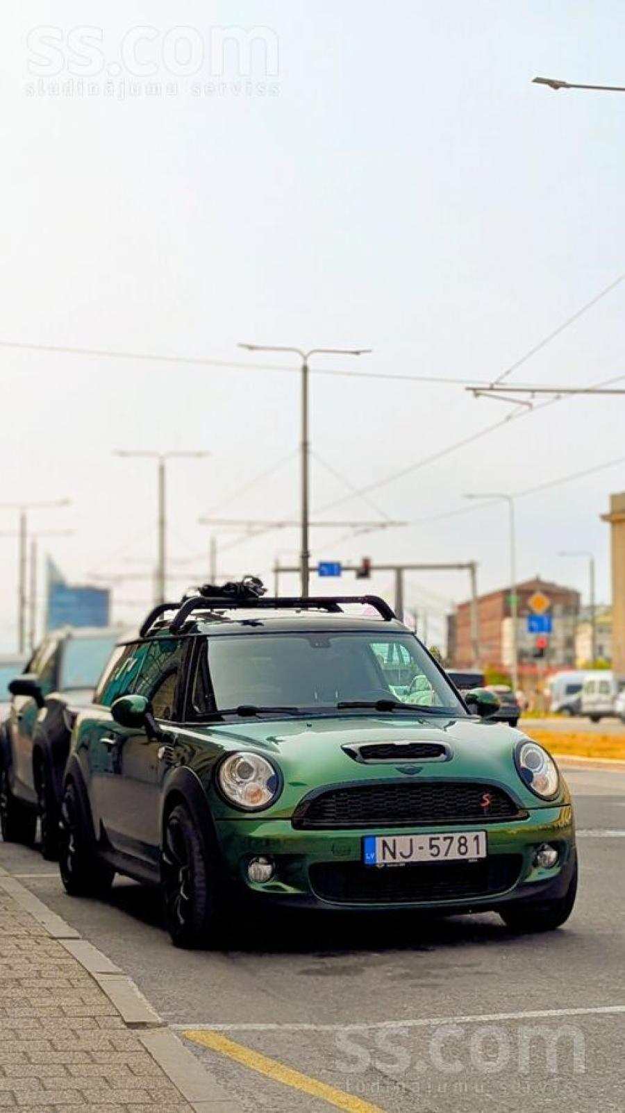 Zaļš MINI Clubman 2008 Rīga, ar dzinēja tilpumu 1.60 L un nobraukumu 256 tūkst. km par 5700 €, foto 3 vietnē AUTOMOTO.COM.LV