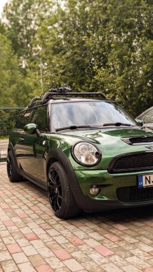 Zaļš MINI Clubman 2008 Rīga, ar dzinēja tilpumu 1.60 L un nobraukumu 256 tūkst. km par 5700 €, foto 4 vietnē AUTOMOTO.COM.LV