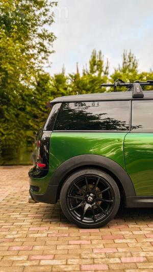 Zaļš MINI Clubman 2008 Rīga, ar dzinēja tilpumu 1.60 L un nobraukumu 256 tūkst. km par 5700 €, foto 6 vietnē AUTOMOTO.COM.LV