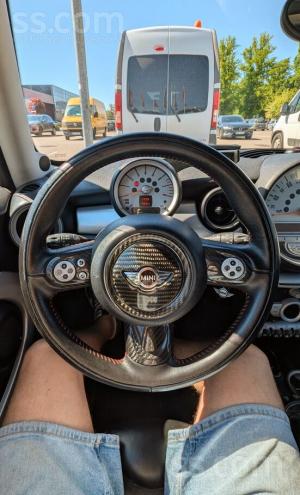 Zaļš MINI Clubman 2008 Rīga, ar dzinēja tilpumu 1.60 L un nobraukumu 256 tūkst. km par 5700 €, foto 8 vietnē AUTOMOTO.COM.LV