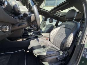 Green MINI Clubman 2016 in Siauliai, with an engine capacity of 2.00 L and mileage of 266 thousand km for 3750 €, photo 20 on AUTOMOTO.COM.LV
