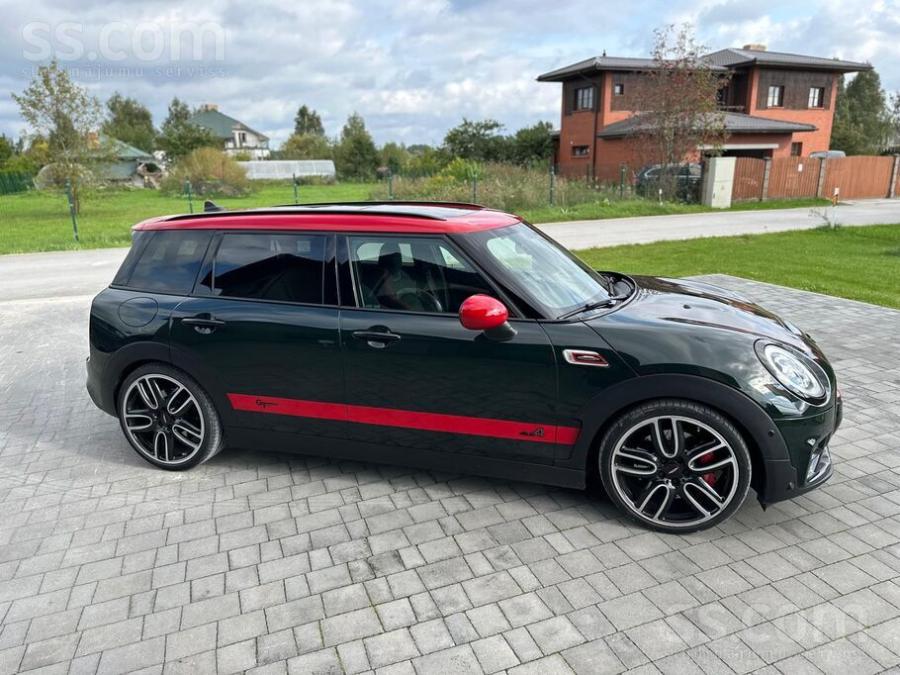 Zaļš MINI Clubman 2018 Rīga, ar dzinēja tilpumu 2.00 L un nobraukumu 138 tūkst. km par 19750 €, foto 4 vietnē AUTOMOTO.COM.LV