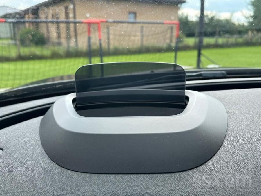 Zaļš MINI Clubman 2018 Rīga, ar dzinēja tilpumu 2.00 L un nobraukumu 138 tūkst. km par 19750 €, foto 9 vietnē AUTOMOTO.COM.LV