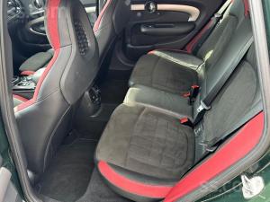 Zaļš MINI Clubman 2018 Rīga, ar dzinēja tilpumu 2.00 L un nobraukumu 138 tūkst. km par 19750 €, foto 10 vietnē AUTOMOTO.COM.LV