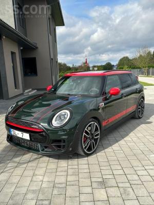 Zaļš MINI Clubman 2018 Rīga, ar dzinēja tilpumu 2.00 L un nobraukumu 138 tūkst. km par 19750 €, foto  vietnē AUTOMOTO.COM.LV