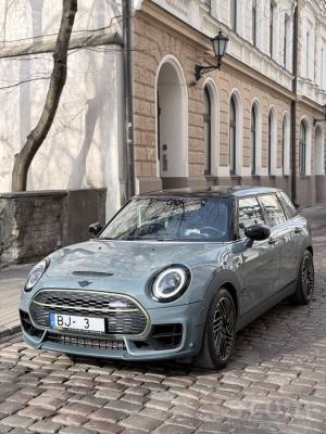 Green MINI Clubman 2022 in Riga, with an engine capacity of 2.00 L and mileage of 105 thousand km for 27900 €, photo  on AUTOMOTO.COM.LV