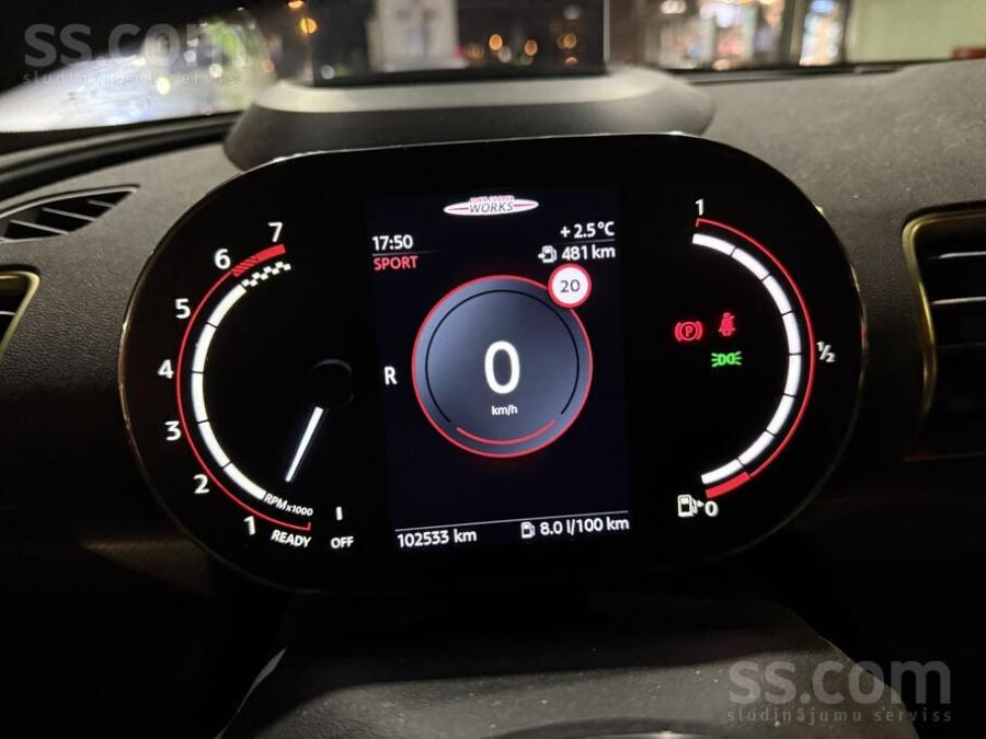 Green MINI Clubman 2022 in Riga, with an engine capacity of 2.00 L and mileage of 105 thousand km for 27900 €, photo 10 on AUTOMOTO.COM.LV