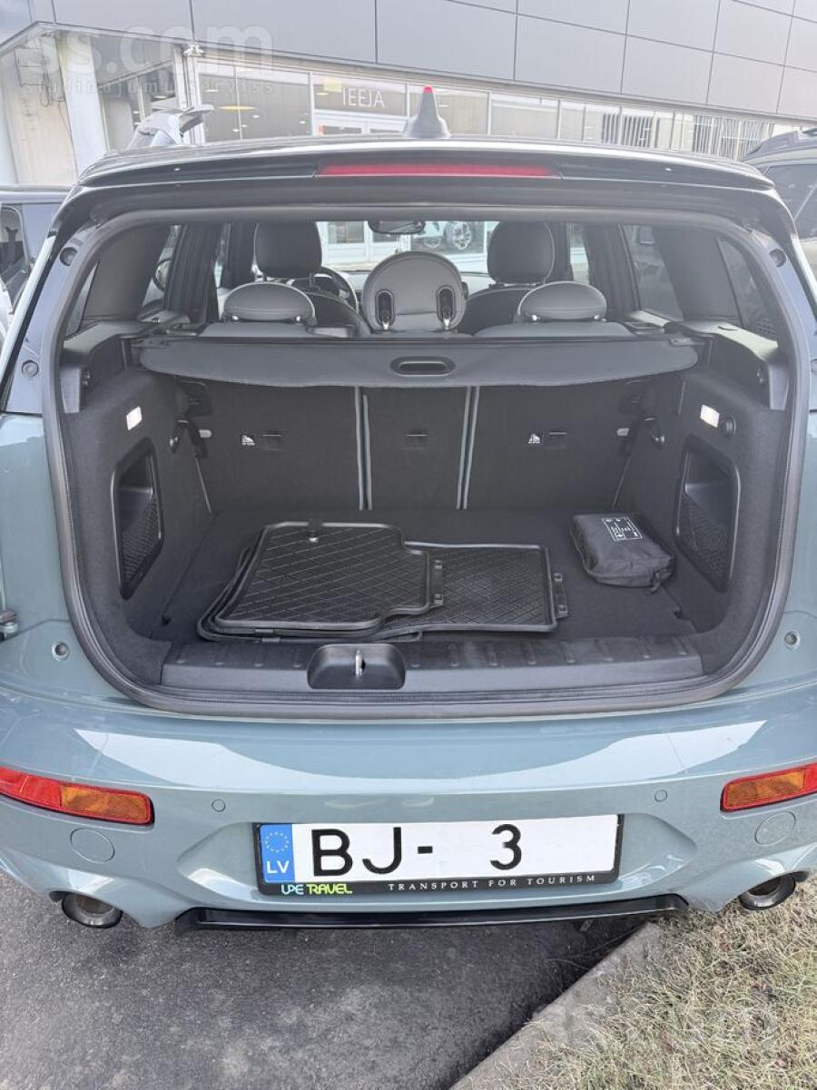 Green MINI Clubman 2022 in Riga, with an engine capacity of 2.00 L and mileage of 105 thousand km for 27900 €, photo 13 on AUTOMOTO.COM.LV