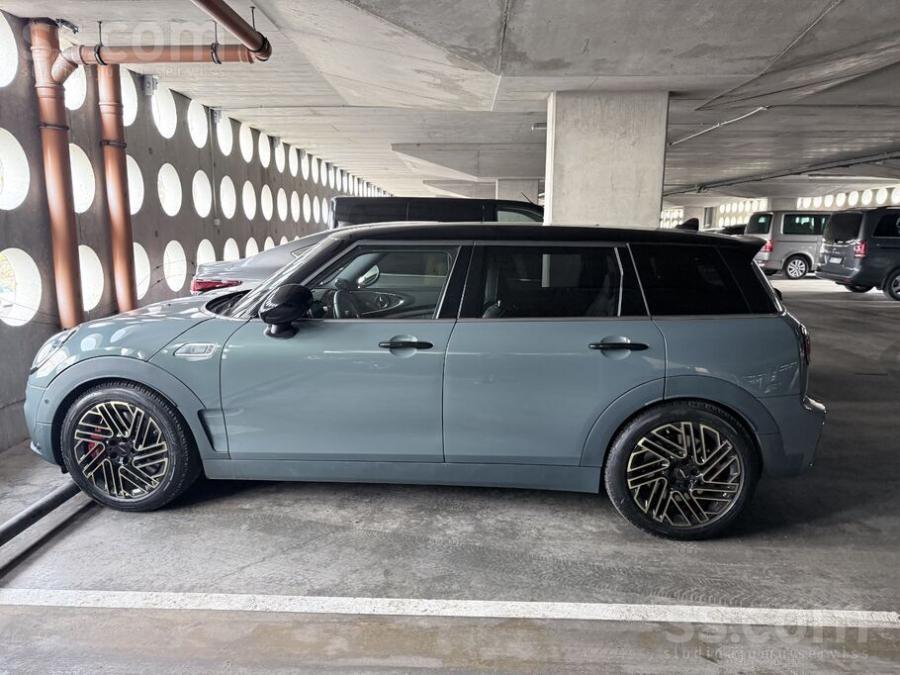 Green MINI Clubman 2022 in Riga, with an engine capacity of 2.00 L and mileage of 105 thousand km for 27900 €, photo 14 on AUTOMOTO.COM.LV