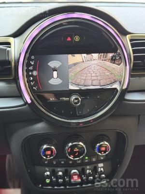 Green MINI Clubman 2022 in Riga, with an engine capacity of 2.00 L and mileage of 105 thousand km for 27900 €, photo 15 on AUTOMOTO.COM.LV
