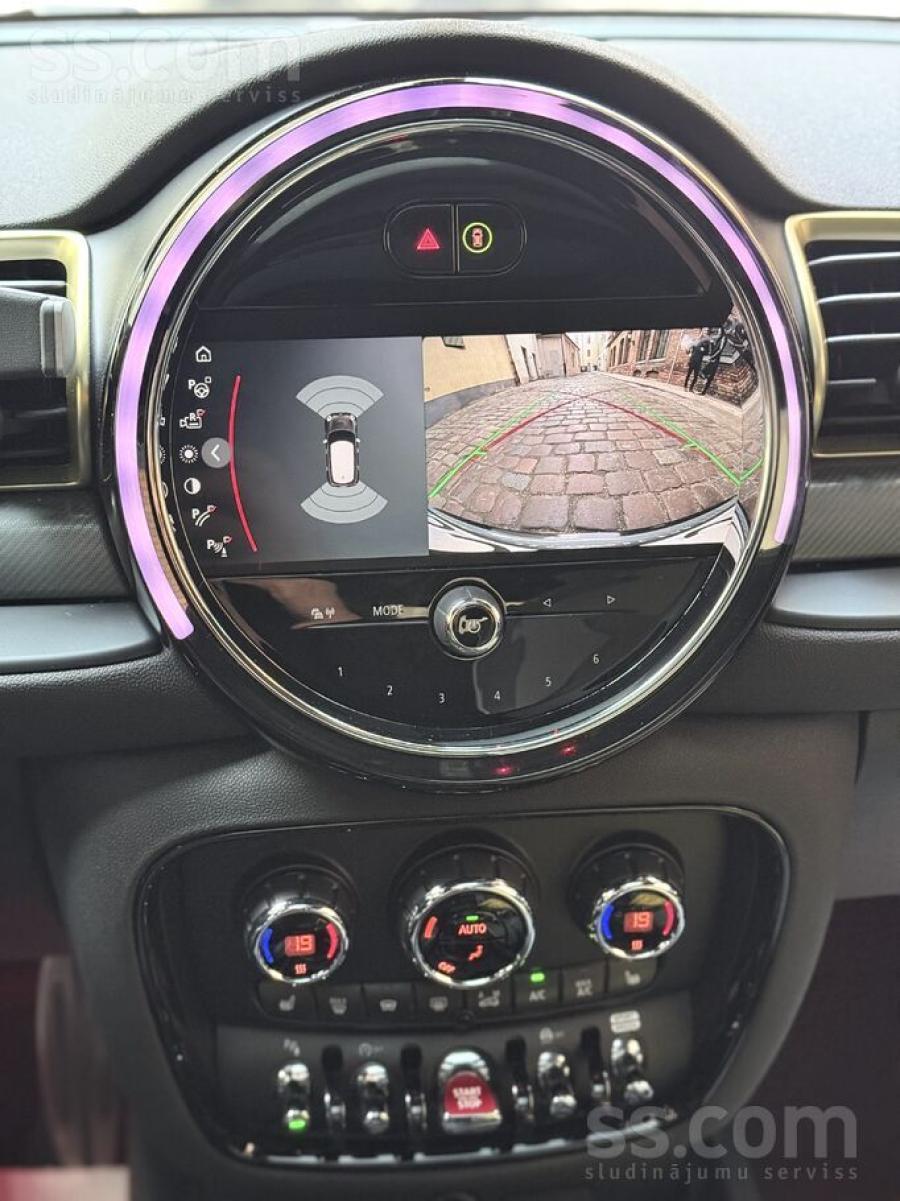 Green MINI Clubman 2022 in Riga, with an engine capacity of 2.00 L and mileage of 105 thousand km for 27900 €, photo 15 on AUTOMOTO.COM.LV