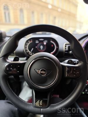 Green MINI Clubman 2022 in Riga, with an engine capacity of 2.00 L and mileage of 105 thousand km for 27900 €, photo 16 on AUTOMOTO.COM.LV