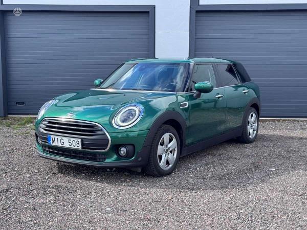 Green MINI Clubman 2022 in Vilnius, with an engine capacity of 1.50 L and mileage of 143 thousand km for 11300 €, photo 1 on AUTOMOTO.COM.LV