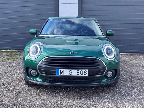 Green MINI Clubman 2022 in Vilnius, with an engine capacity of 1.50 L and mileage of 143 thousand km for 11300 €, photo 7 on AUTOMOTO.COM.LV