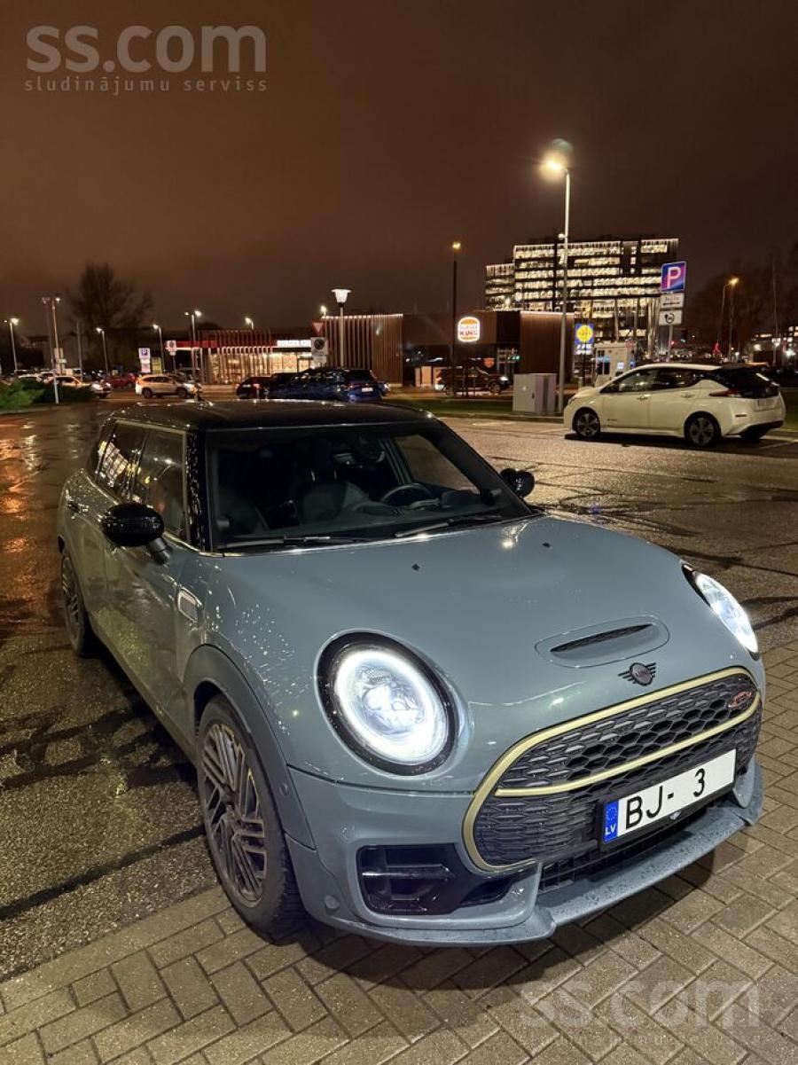 Green MINI Clubman 2023 in Riga, with an engine capacity of 2.00 L and mileage of 103 thousand km for 33900 €, photo 6 on AUTOMOTO.COM.LV
