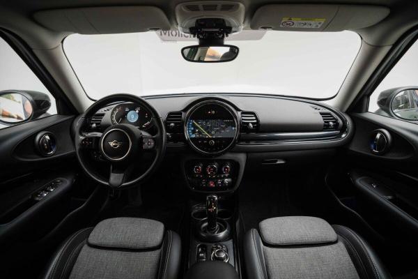 Zaļš MINI Clubman 2023 Peetri, ar dzinēja tilpumu 1.50 L un nobraukumu 138 tūkst. km par 20600 €, foto 8 vietnē AUTOMOTO.COM.LV