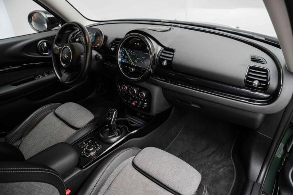 Zaļš MINI Clubman 2023 Peetri, ar dzinēja tilpumu 1.50 L un nobraukumu 138 tūkst. km par 20600 €, foto 11 vietnē AUTOMOTO.COM.LV