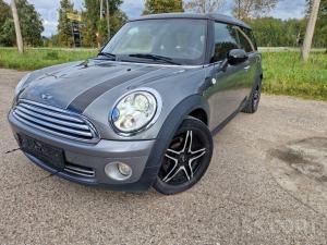 Pelēks MINI Clubman 2010 Ogre, ar dzinēja tilpumu 1.60 L un nobraukumu 184 tūkst. km par 6490 €, foto  vietnē AUTOMOTO.COM.LV