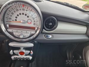 Pelēks MINI Clubman 2010 Ogre, ar dzinēja tilpumu 1.60 L un nobraukumu 184 tūkst. km par 6490 €, foto 13 vietnē AUTOMOTO.COM.LV