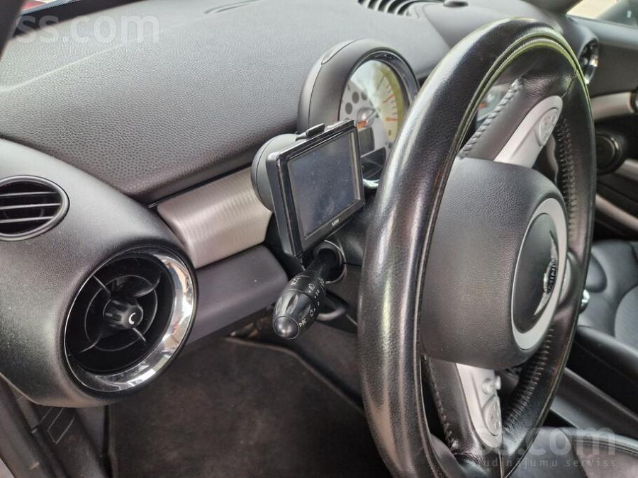 Pelēks MINI Clubman 2010 Ogre, ar dzinēja tilpumu 1.60 L un nobraukumu 184 tūkst. km par 6490 €, foto 14 vietnē AUTOMOTO.COM.LV