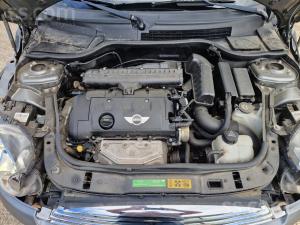 Pelēks MINI Clubman 2010 Ogre, ar dzinēja tilpumu 1.60 L un nobraukumu 184 tūkst. km par 6490 €, foto 19 vietnē AUTOMOTO.COM.LV