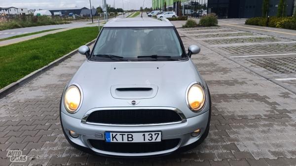 Pelēks MINI Clubman 2009 Viļņa, ar dzinēja tilpumu 1.60 L un nobraukumu 235 tūkst. km par 2400 €, foto 3 vietnē AUTOMOTO.COM.LV