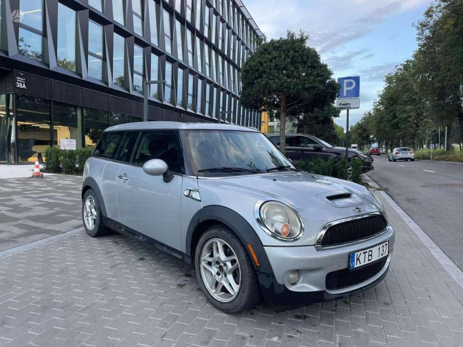 Pelēks MINI Clubman 2009 Viļņa, ar dzinēja tilpumu 1.60 L un nobraukumu 249 tūkst. km par 3280 €, foto 3 vietnē AUTOMOTO.COM.LV