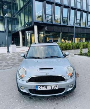 Pelēks MINI Clubman 2009 Viļņa, ar dzinēja tilpumu 1.60 L un nobraukumu 249 tūkst. km par 3280 €, foto 4 vietnē AUTOMOTO.COM.LV