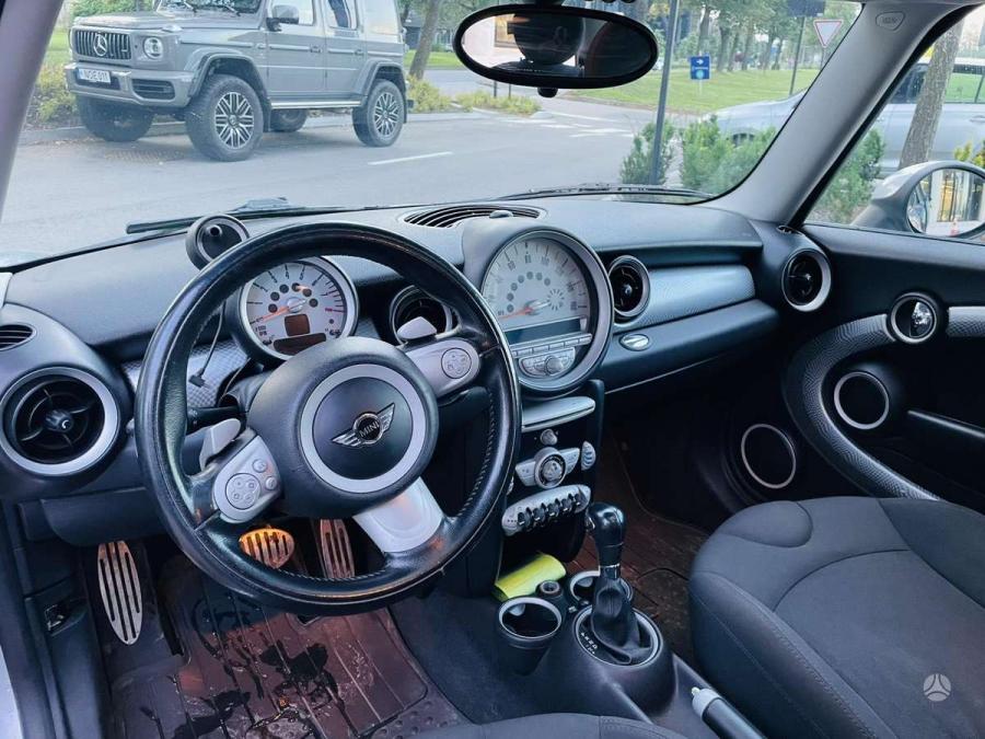 Pelēks MINI Clubman 2009 Viļņa, ar dzinēja tilpumu 1.60 L un nobraukumu 249 tūkst. km par 3280 €, foto 8 vietnē AUTOMOTO.COM.LV