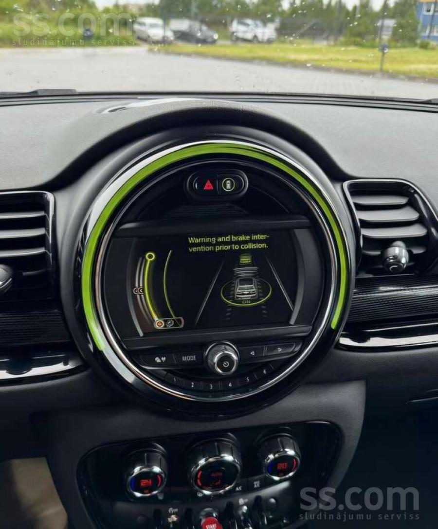 Grey MINI Clubman 2016 in Telschi, with an engine capacity of 2.00 L and mileage of 152 thousand km for 10690 €, photo 21 on AUTOMOTO.COM.LV