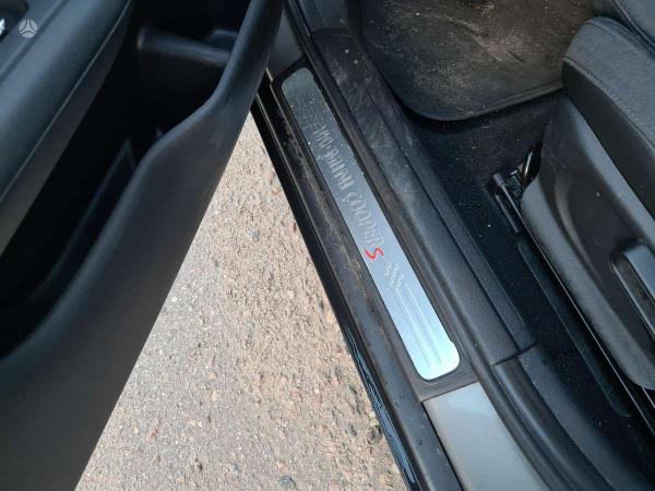 Grey MINI Clubman 2016 in Kaunas, with an engine capacity of 2.00 L and mileage of 135 thousand km for 6950 €, photo 11 on AUTOMOTO.COM.LV