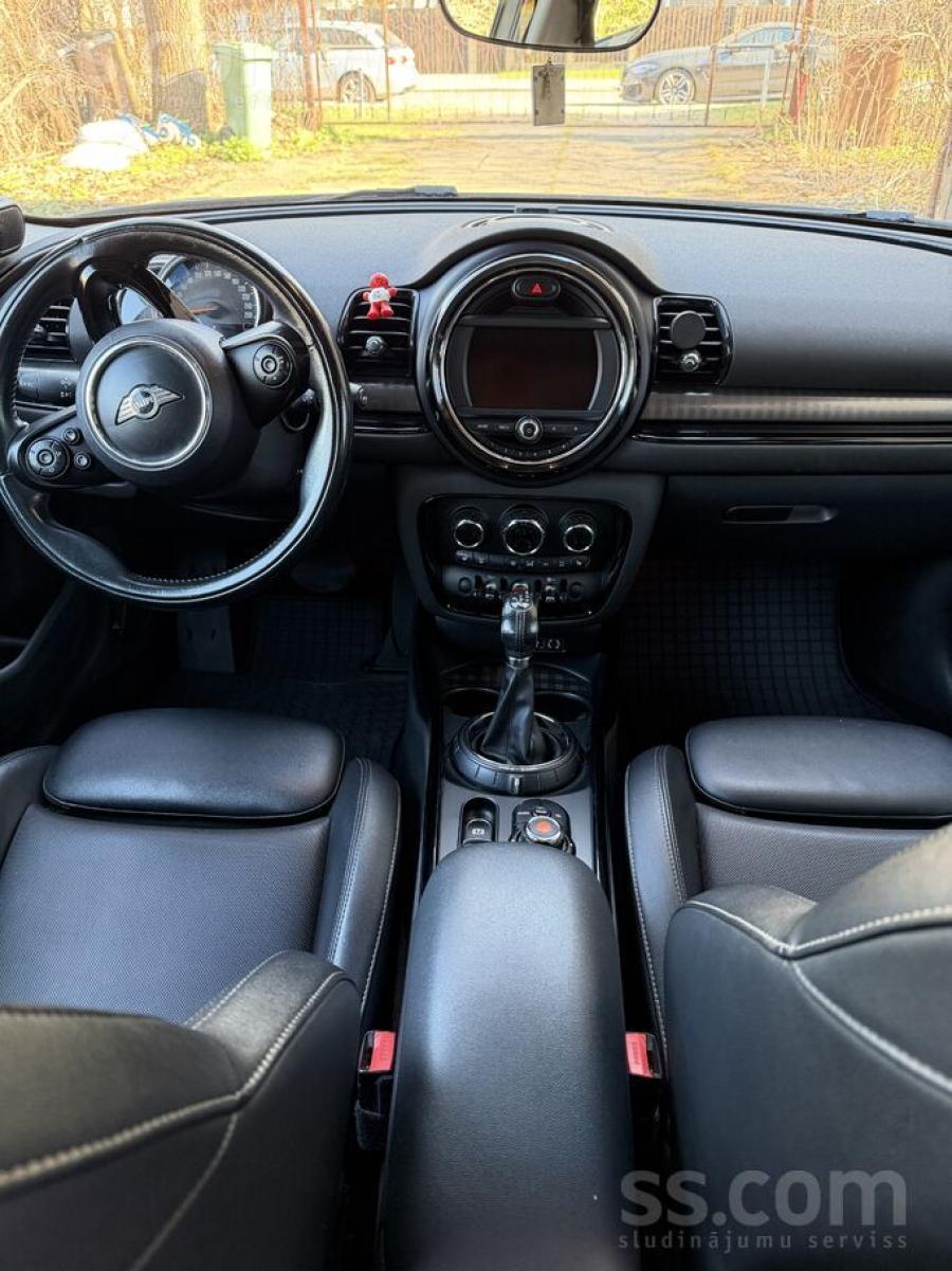 Grey MINI Clubman 2016 in Riga, with an engine capacity of 1.50 L and mileage of 117 thousand km for 10700 €, photo 4 on AUTOMOTO.COM.LV