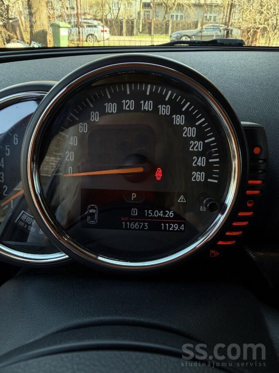 Grey MINI Clubman 2016 in Riga, with an engine capacity of 1.50 L and mileage of 117 thousand km for 10700 €, photo 11 on AUTOMOTO.COM.LV