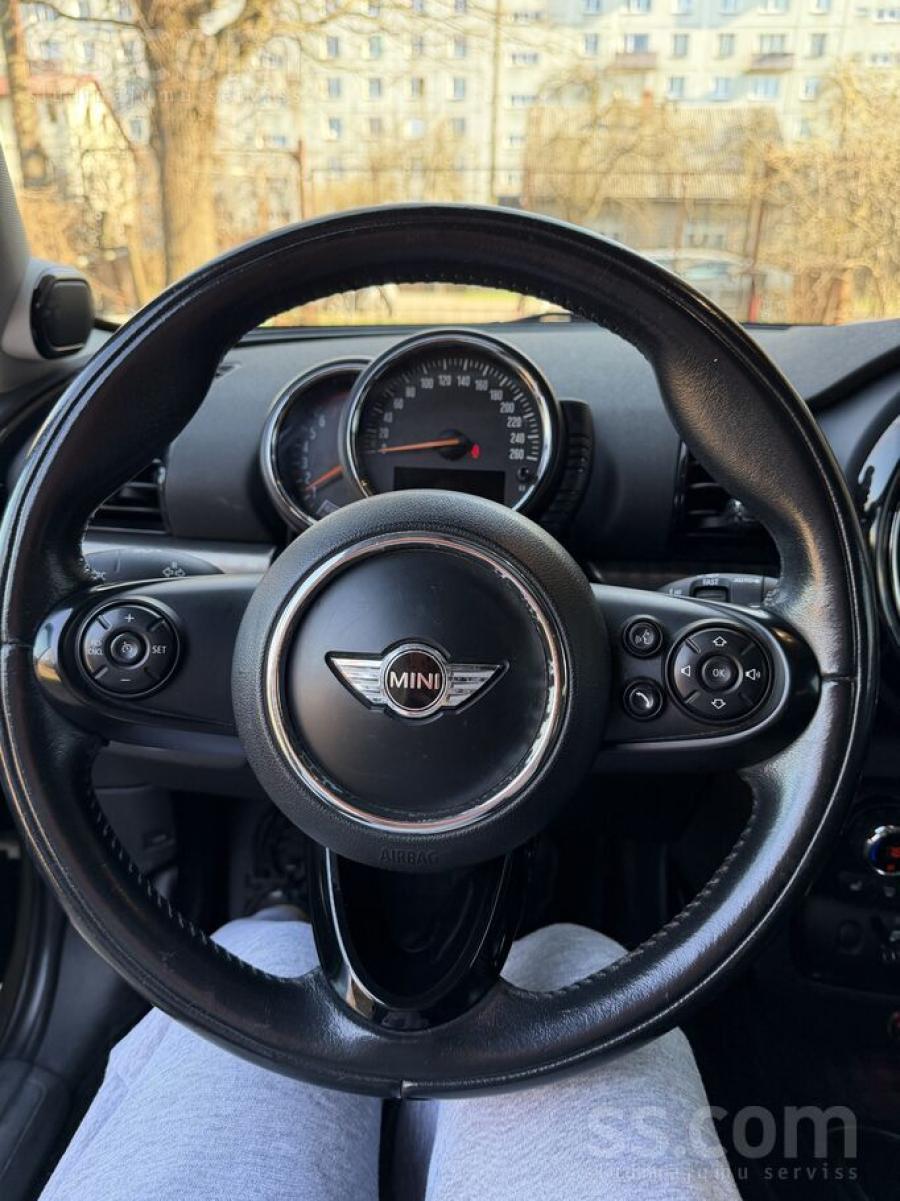 Grey MINI Clubman 2016 in Riga, with an engine capacity of 1.50 L and mileage of 117 thousand km for 10700 €, photo 12 on AUTOMOTO.COM.LV