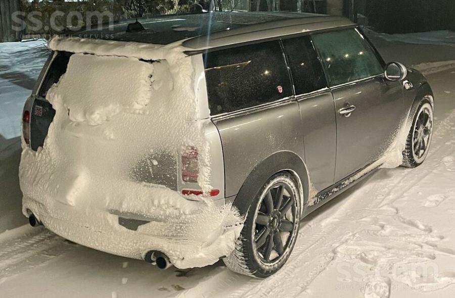 Pelēks MINI Clubman 2009 Rīga, ar dzinēja tilpumu 1.60 L un nobraukumu 238 tūkst. km par 4700 €, foto 7 vietnē AUTOMOTO.COM.LV
