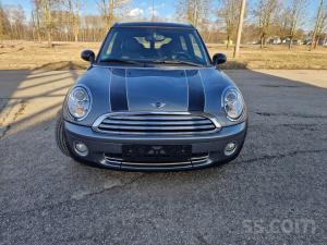 Pelēks MINI Clubman 2010 Ogre, ar dzinēja tilpumu 1.60 L un nobraukumu 184 tūkst. km par 6490 €, foto 7 vietnē AUTOMOTO.COM.LV