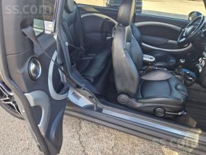 Pelēks MINI Clubman 2010 Ogre, ar dzinēja tilpumu 1.60 L un nobraukumu 184 tūkst. km par 6490 €, foto 15 vietnē AUTOMOTO.COM.LV