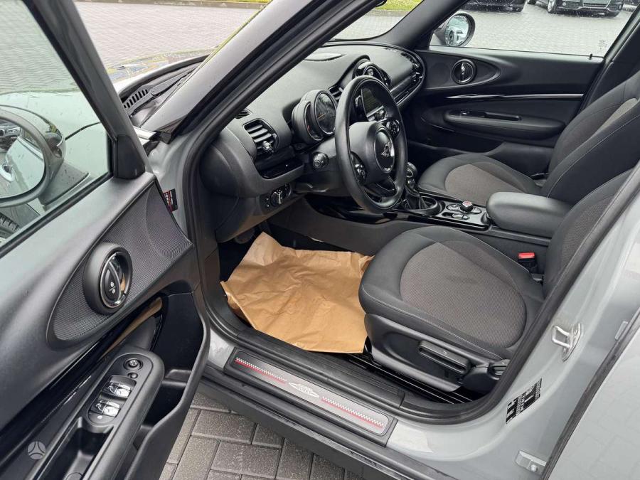 Grey MINI Clubman 2016 in Telschi, with an engine capacity of 2.00 L and mileage of 152 thousand km for 10700 €, photo 21 on AUTOMOTO.COM.LV