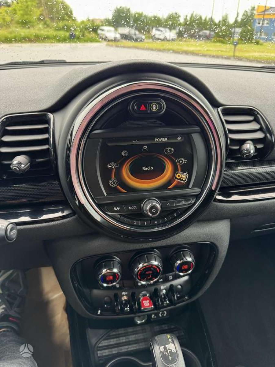 Grey MINI Clubman 2016 in Telschi, with an engine capacity of 2.00 L and mileage of 152 thousand km for 10700 €, photo 31 on AUTOMOTO.COM.LV