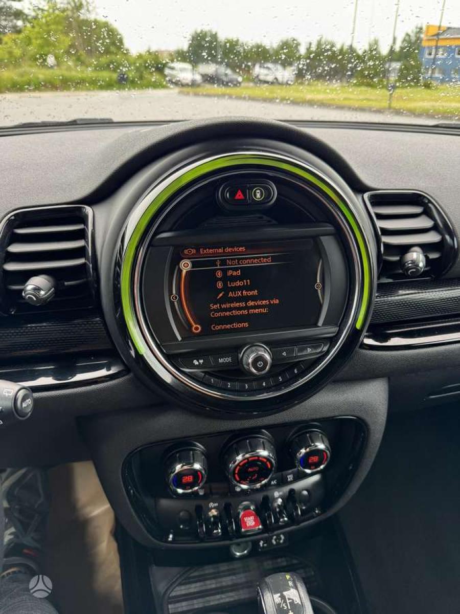 Grey MINI Clubman 2016 in Telschi, with an engine capacity of 2.00 L and mileage of 152 thousand km for 10700 €, photo 34 on AUTOMOTO.COM.LV