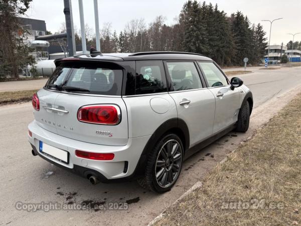 Pelēks MINI Clubman 2018 Tallina, ar dzinēja tilpumu 2.00 L un nobraukumu 74 tūkst. km par 23000 €, foto 3 vietnē AUTOMOTO.COM.LV