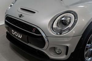 Grey MINI Clubman 2018 in Vilnius, with an engine capacity of 2.00 L and mileage of 76 thousand km for 14900 €, photo 9 on AUTOMOTO.COM.LV