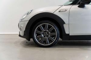 Grey MINI Clubman 2018 in Vilnius, with an engine capacity of 2.00 L and mileage of 76 thousand km for 14900 €, photo 12 on AUTOMOTO.COM.LV