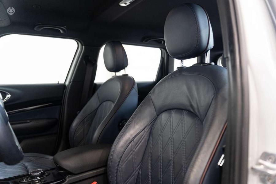 Grey MINI Clubman 2018 in Vilnius, with an engine capacity of 2.00 L and mileage of 76 thousand km for 14900 €, photo 18 on AUTOMOTO.COM.LV