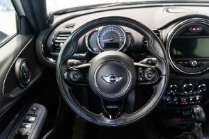 Grey MINI Clubman 2018 in Vilnius, with an engine capacity of 2.00 L and mileage of 76 thousand km for 14900 €, photo 25 on AUTOMOTO.COM.LV