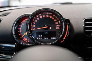 Grey MINI Clubman 2018 in Vilnius, with an engine capacity of 2.00 L and mileage of 76 thousand km for 14900 €, photo 36 on AUTOMOTO.COM.LV