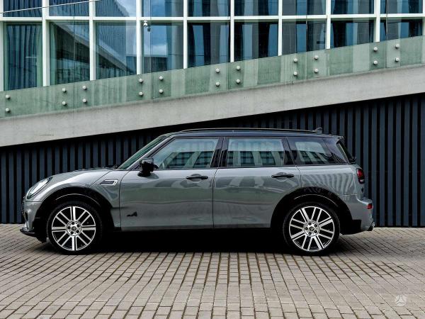 Pelēks MINI Clubman 2020 Viļņa, ar dzinēja tilpumu 2.00 L un nobraukumu 112 tūkst. km par 27900 €, foto 3 vietnē AUTOMOTO.COM.LV
